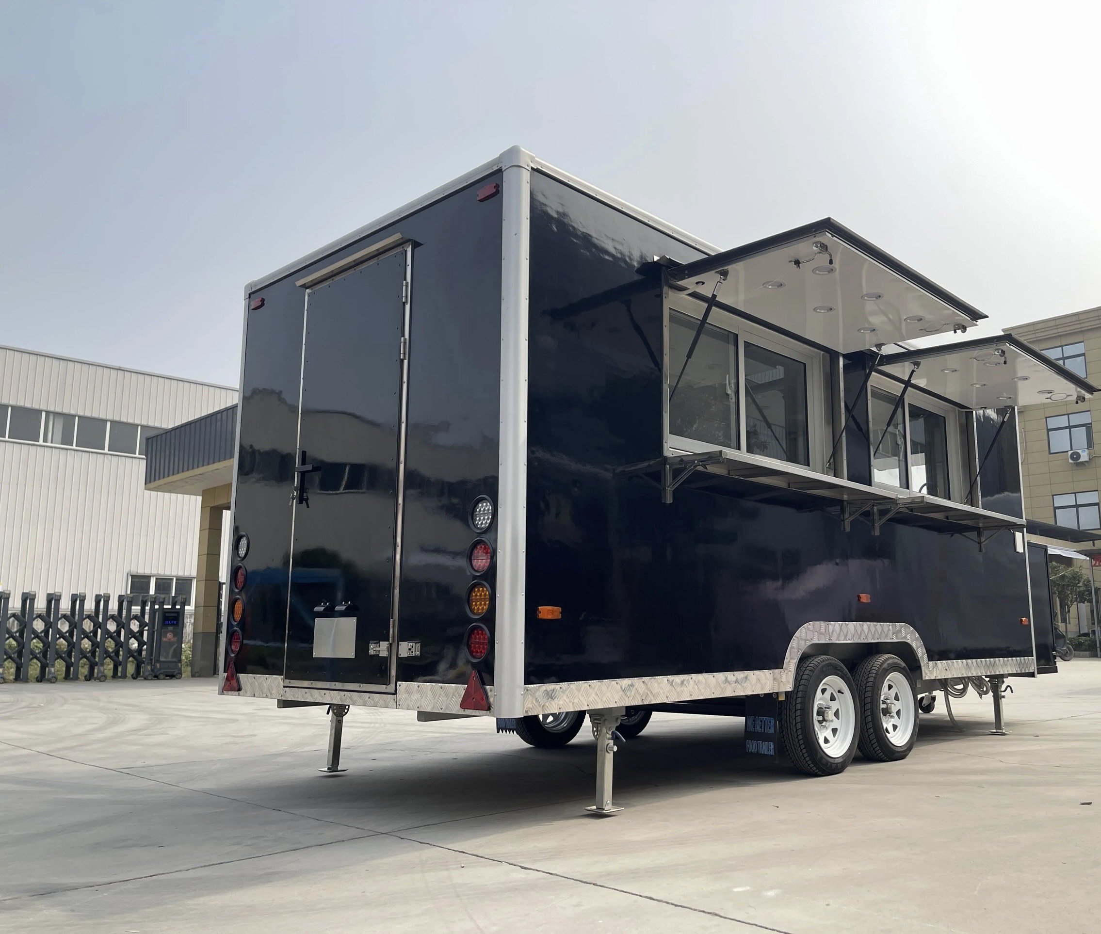 Bar trailer (square body) - Luxe Custom Builds